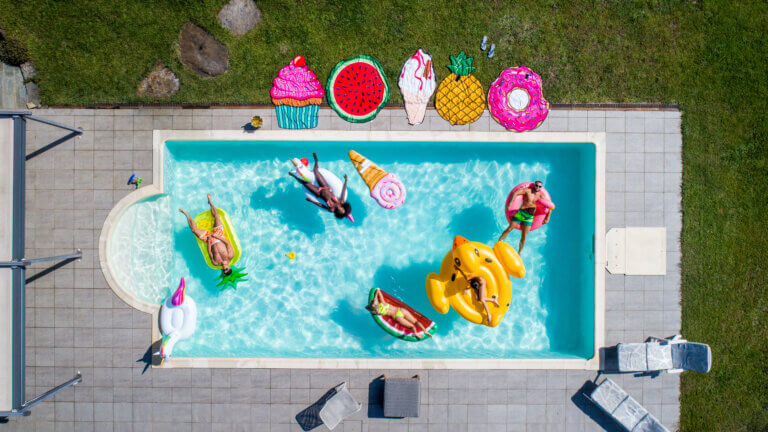 Hydrogen Peroxide for Swimming Pools: A Chlorine-Free Solution